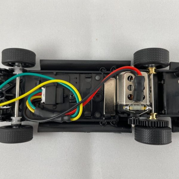 CH202223 PIONEER MUSTANG / CAMARO RTR RACE CHASSIS MAGNESIUM SILVER ...