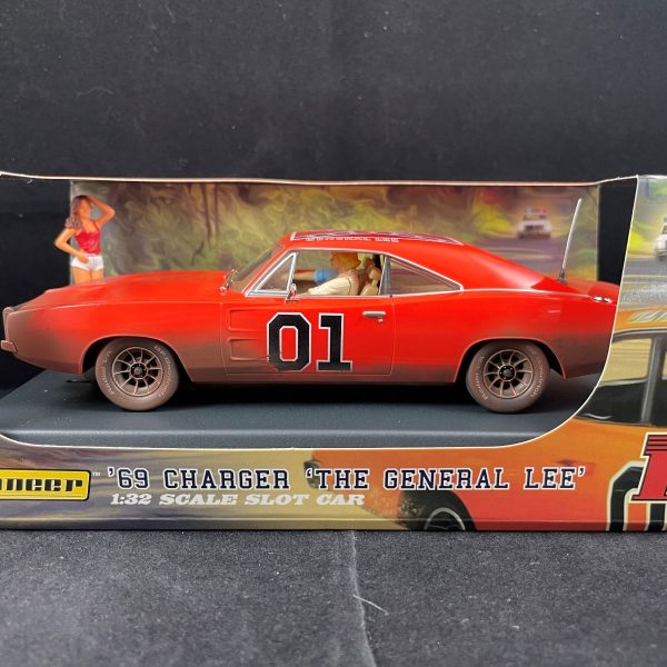 P158 PIONEER GENERAL LEE DODGE CHARGER DIRTY DAISY WITH WHITE SHORTS ...