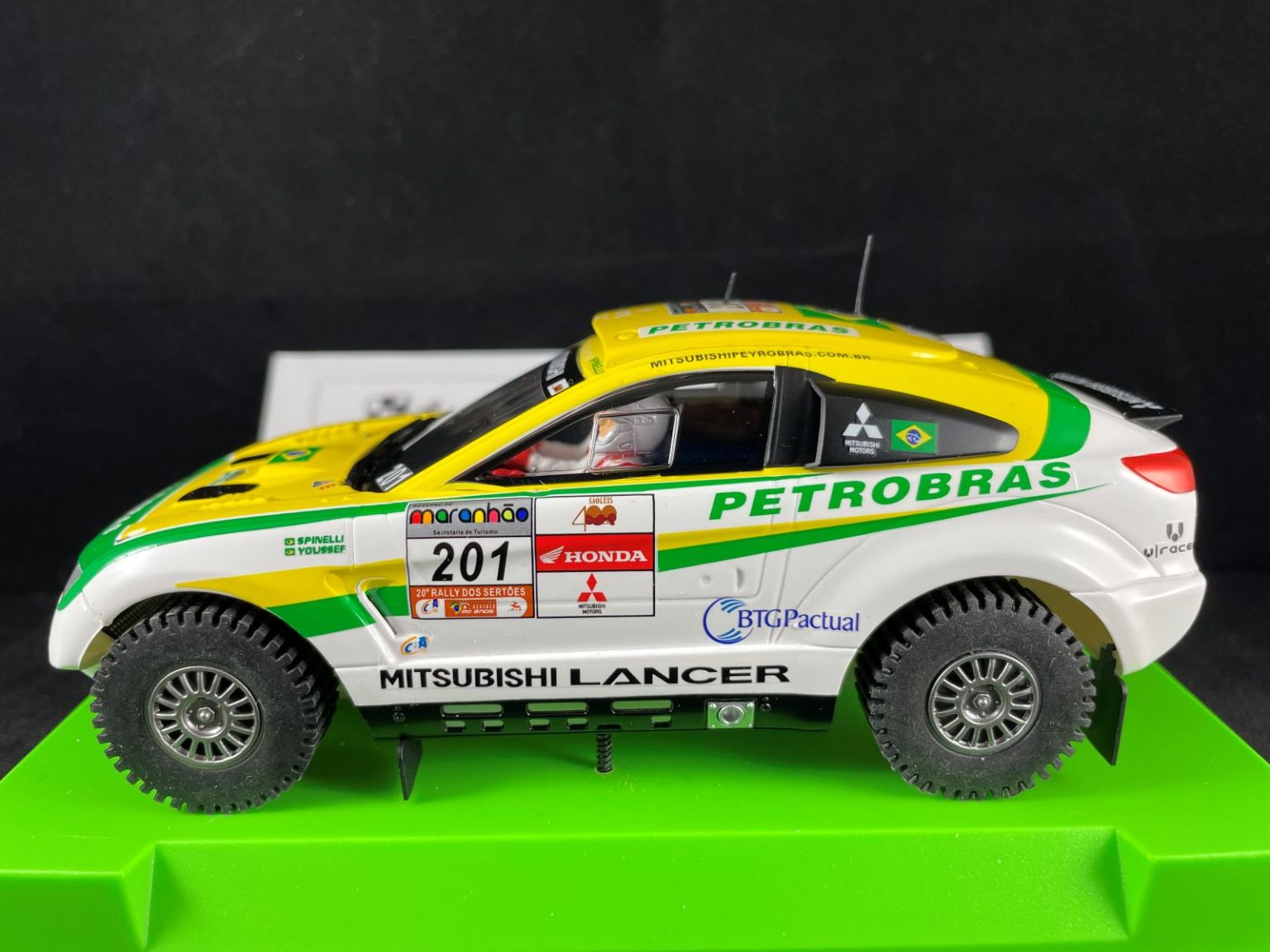 AVANT SLOT CARS 1:32 Archives - Bonza Slot Cars and Hobbies